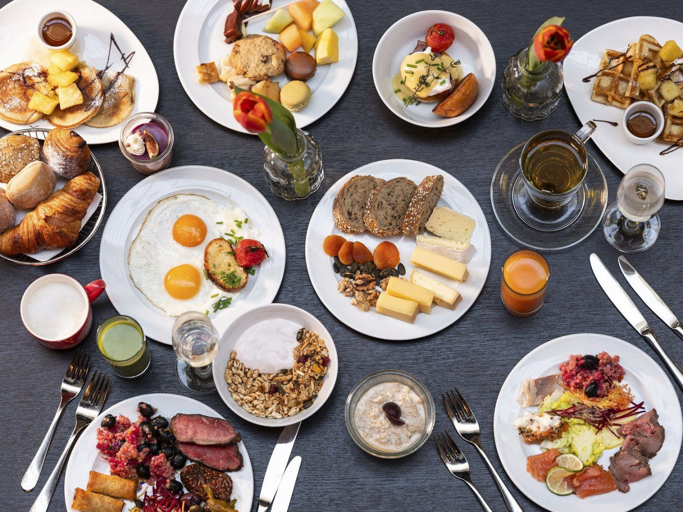 Schilthorn-Brunch im 360°-Restaurant Piz Gloria auf dem Schilthorn ...