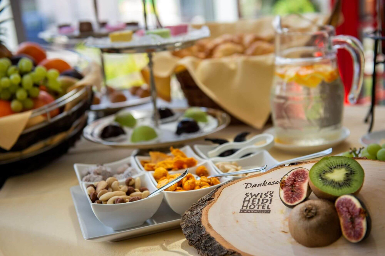 Schilthorn-Brunch im 360°-Restaurant Piz Gloria auf dem Schilthorn ...